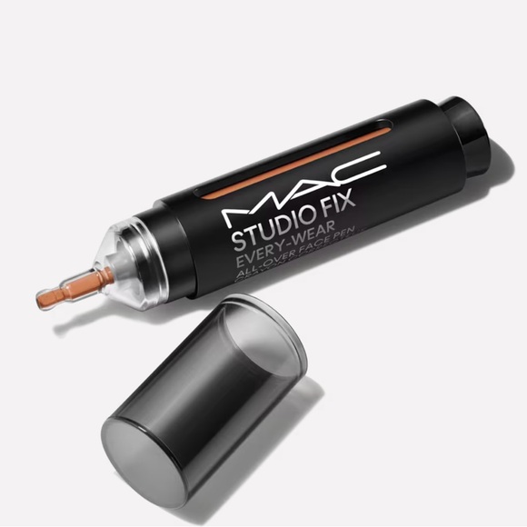 MAC Cosmetics | Makeup | Mac Cosmetics Studio Fix Everywear All Over Face Pen | Poshmark